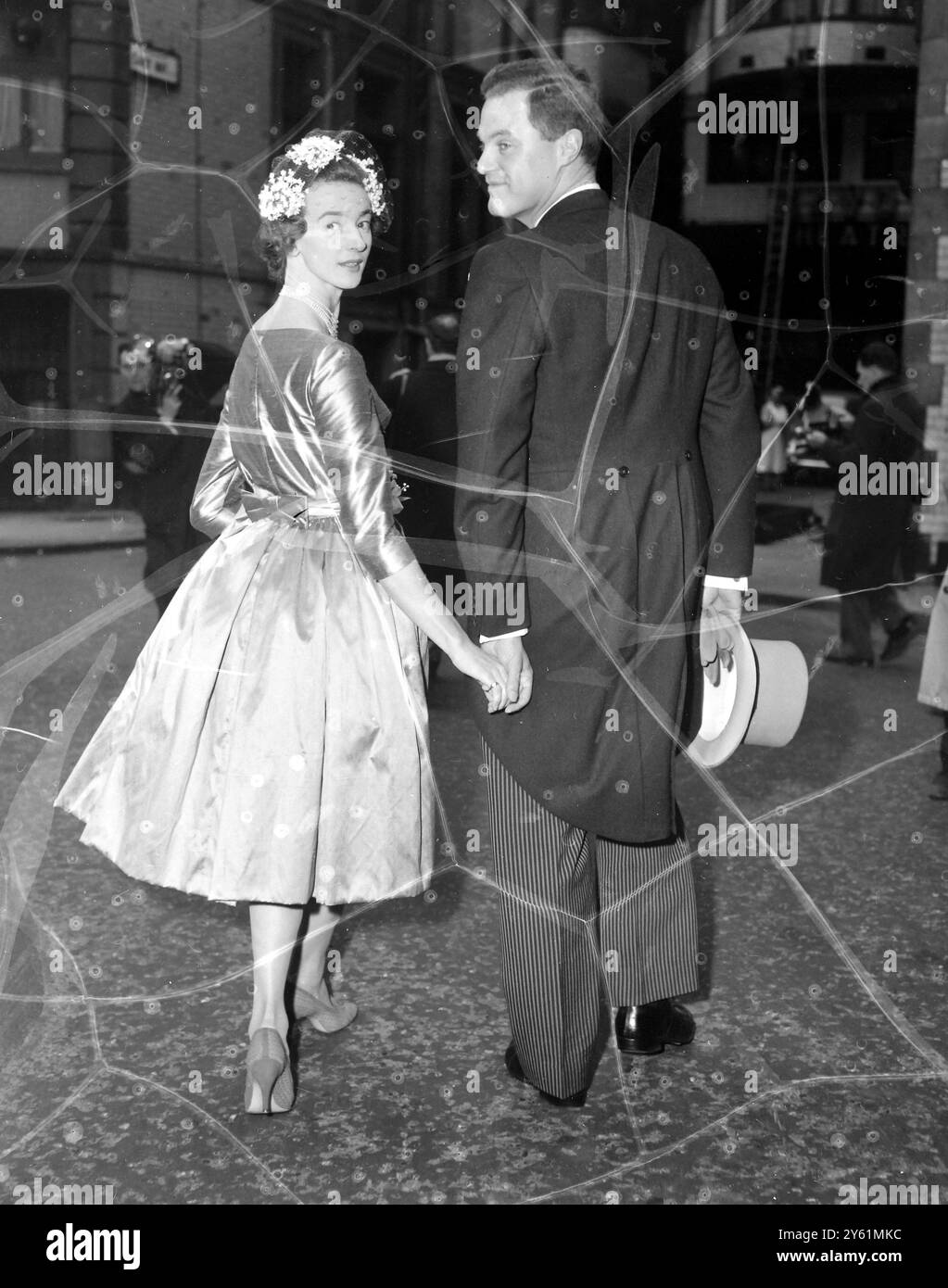 1960 wedding chapel Black and White Stock Photos & Images - Alamy