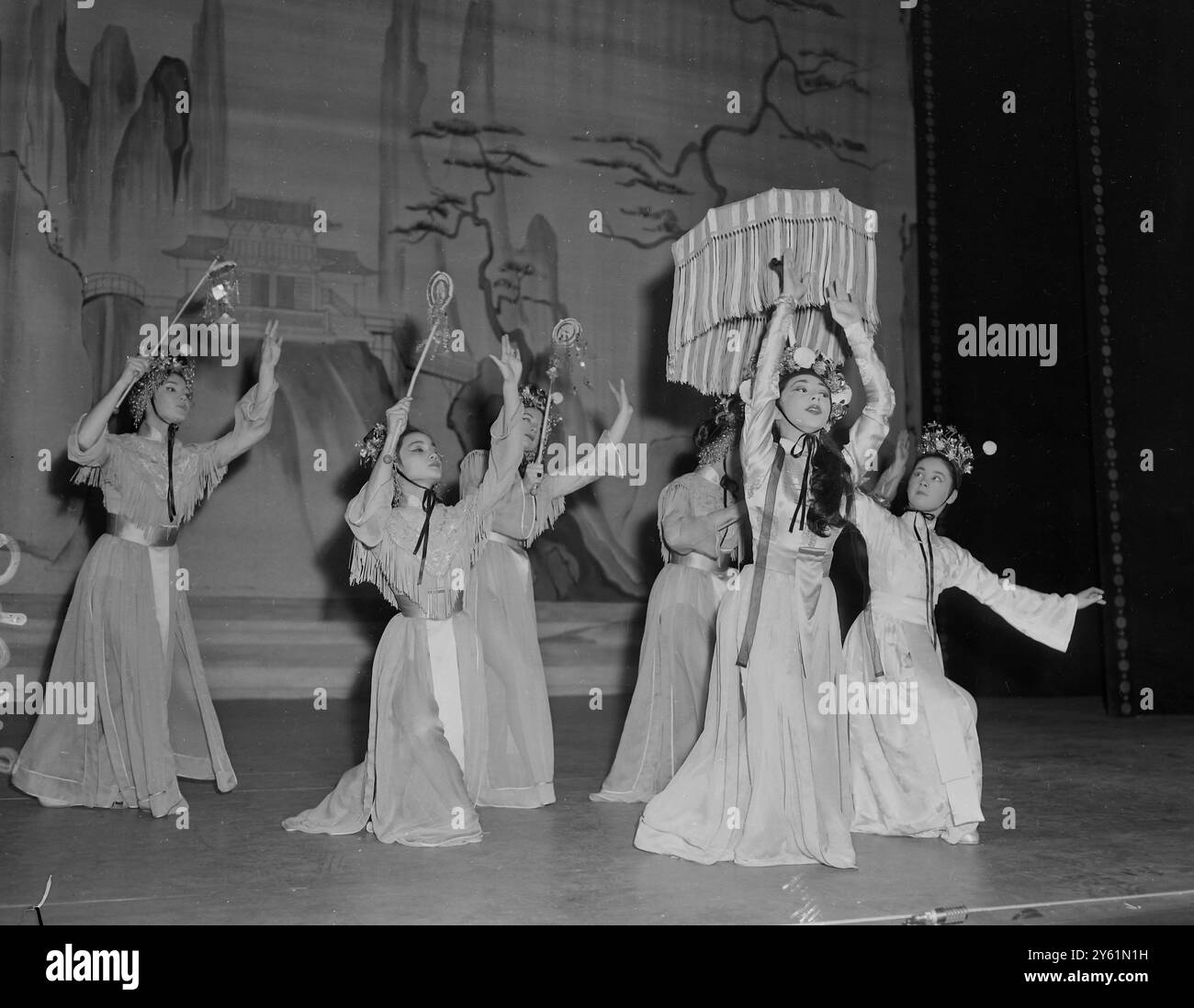 Flower drum song palace theatre hi-res stock photography and images - Alamy