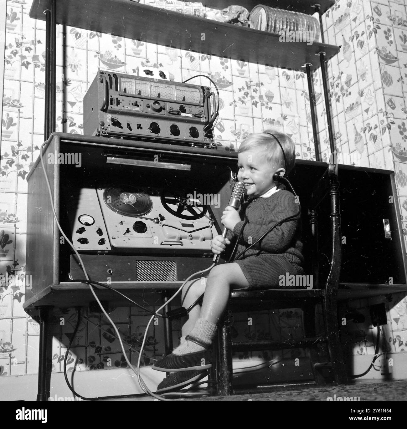CHILD ROGER SAYERS PLAYS WITH HIS FATHER ' S HI-FI TAPE EQUIPMENT 15 ...