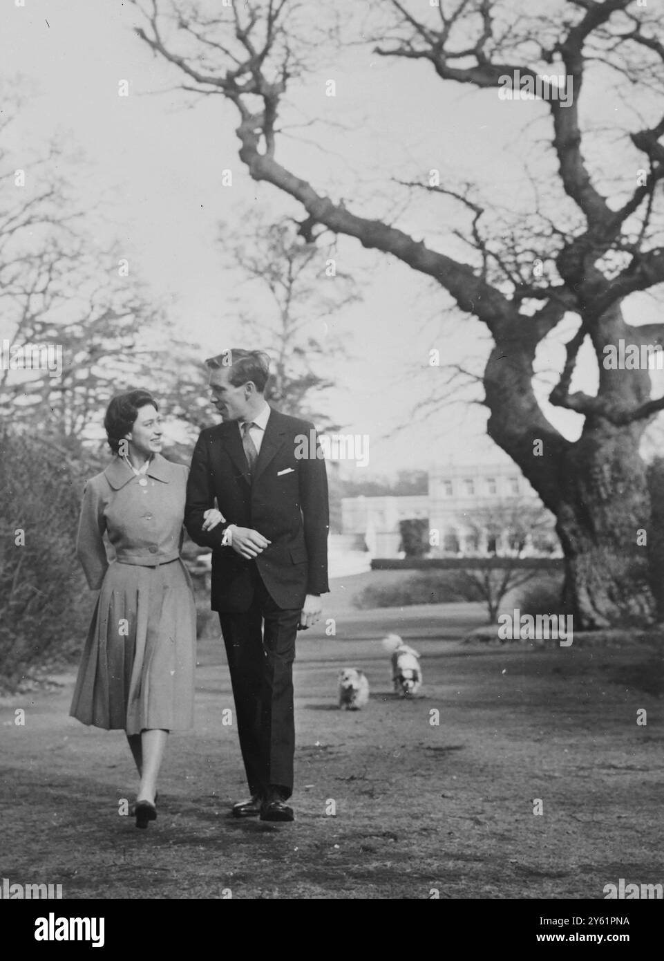 PRINCESS MARGARET AND PHOTOGRAPHER ANTHONY ARMSTRONG-JONES TAKE A ...