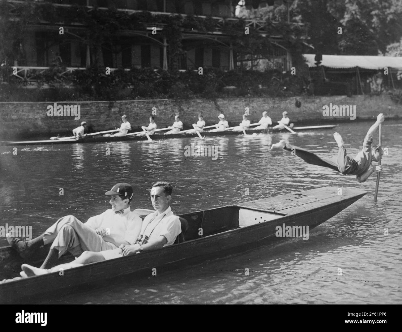 PRINCESS MARGARET ' S FIANCE ANTHONY ARMSTRONG-JONES AT0P A PUNT-POLE ...