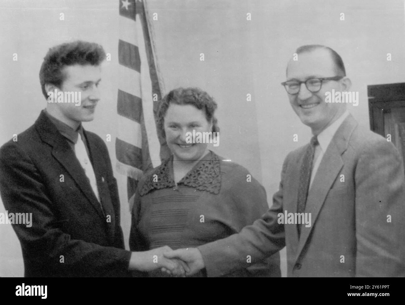 MRS BARBARA ARMONAS AND HER SON ARE REUNITED WITH THEIR FATHER ...