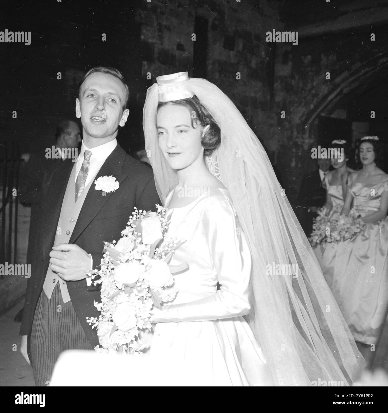 JACQUELINE HARRIS WEDS NICHOLAS ASSHETON 29 FEBRUARY 1960 Stock Photo ...