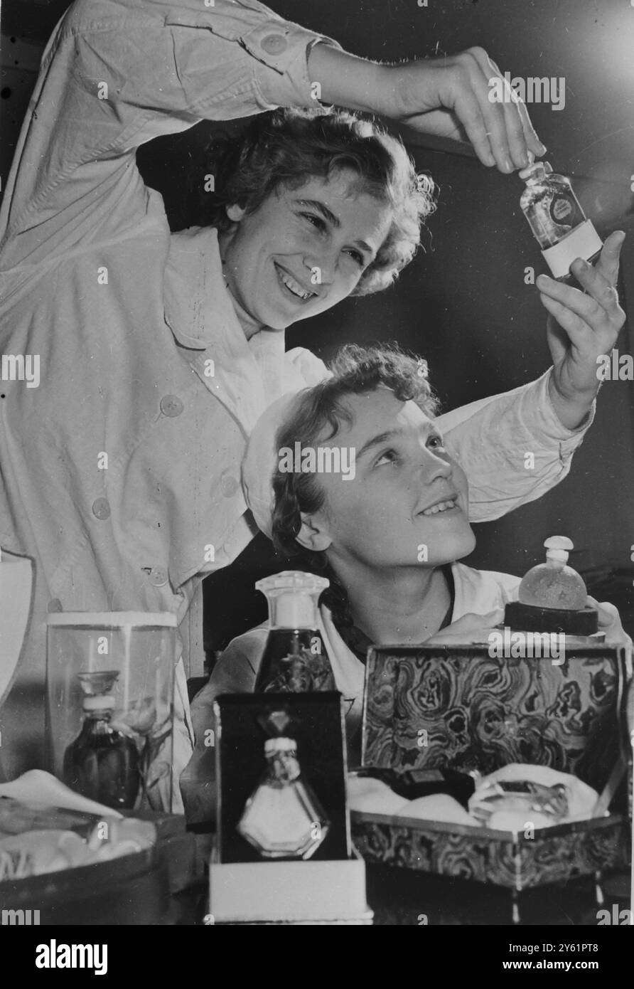 Perfume factory 1960 hi-res stock photography and images - Alamy