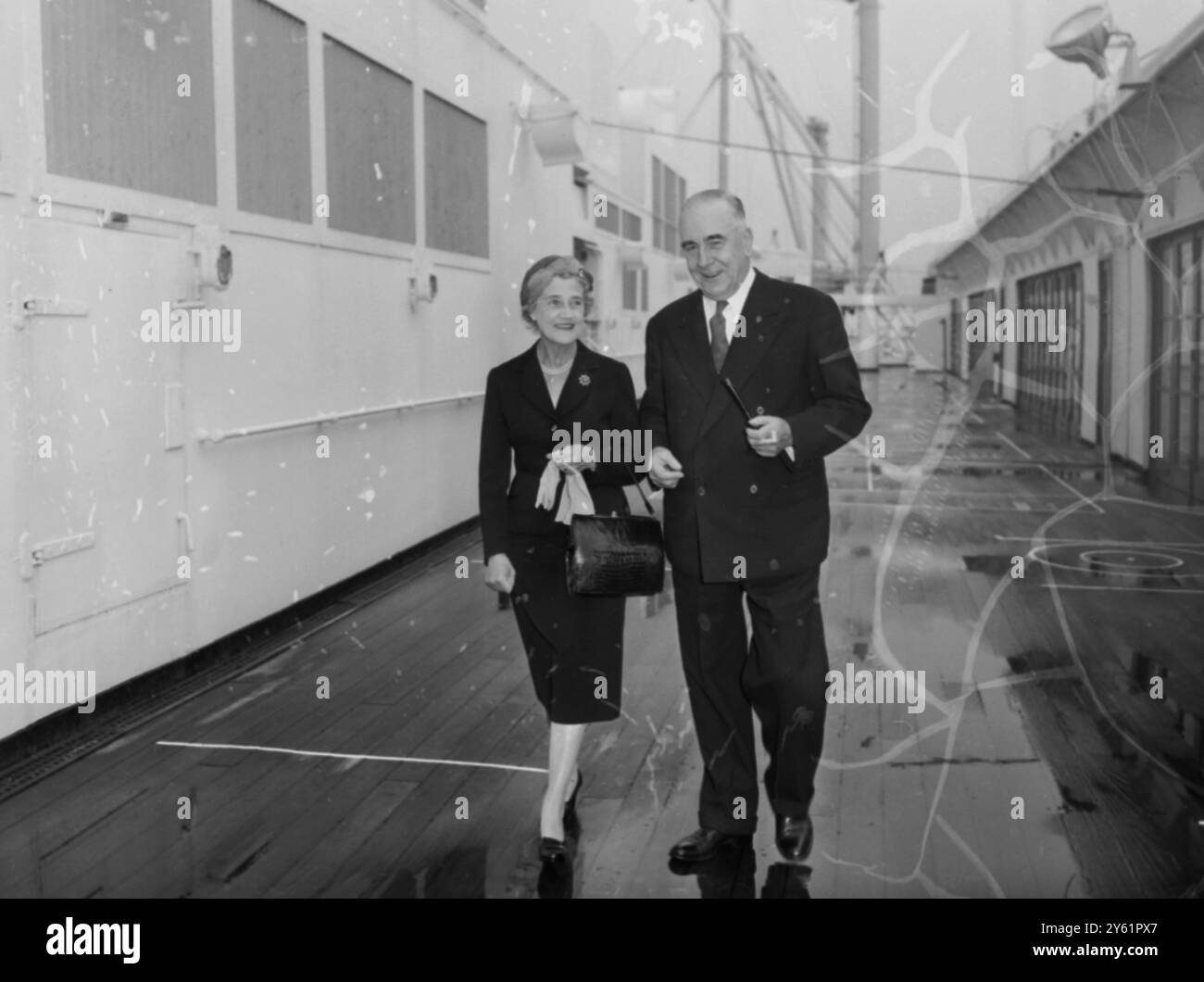 SIR ERIC HARRISON TALKS WITH DAME MENZIES ONBOARD THE LINER ARCADIA 25 ...