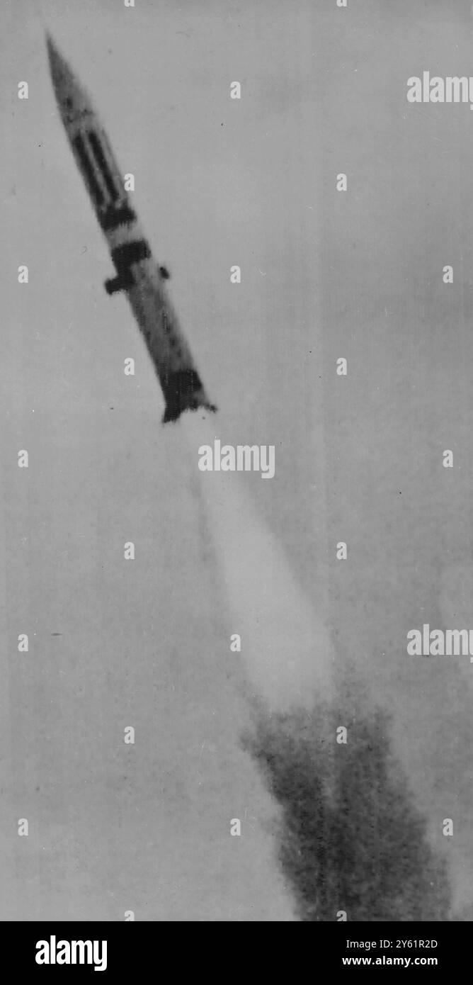 PERSHING BALLISTIC MISSILE 26 FEBRUARY 1960 Stock Photo - Alamy