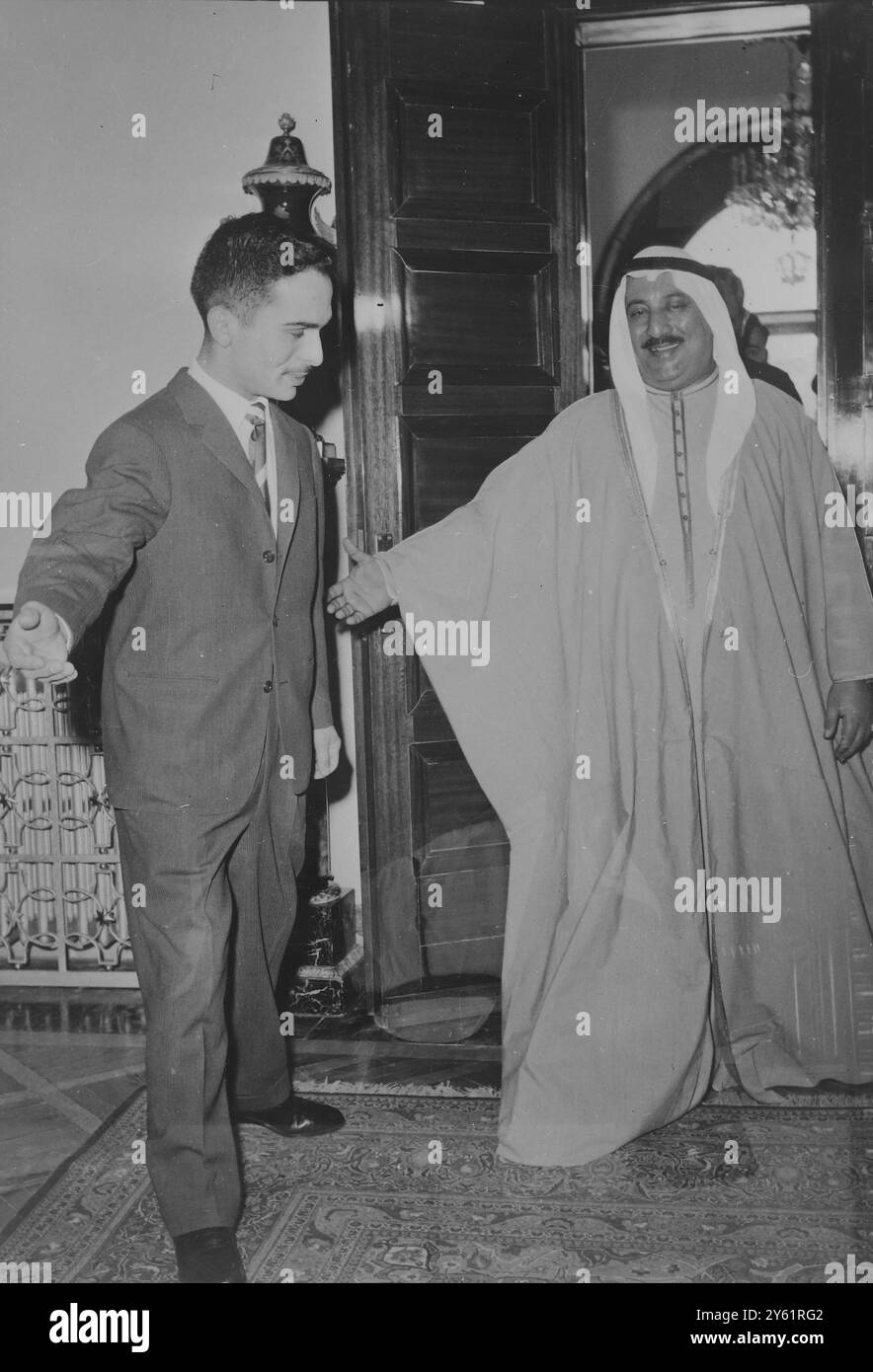 KING HUSSEIN WELCOMES SHEIKH MUBARAK TO BASMAN PALACE 20 FEBRUARY 1960 ...