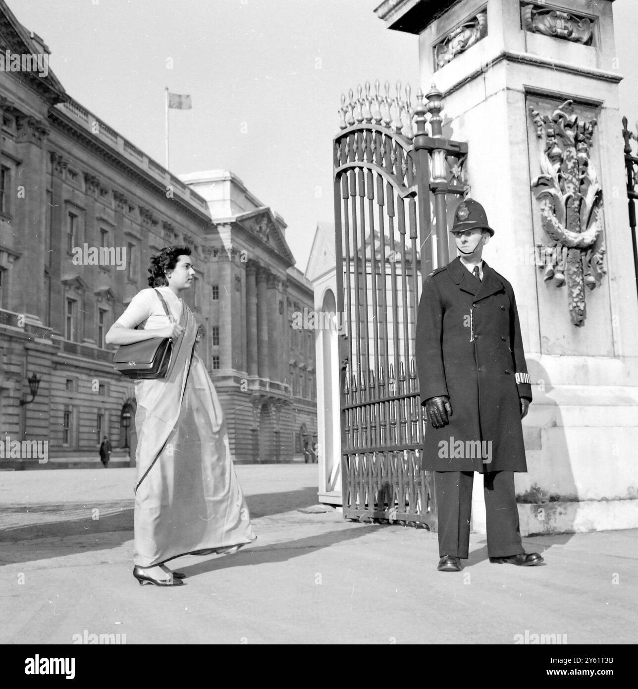 CEYLON AIR HOSTESS DAPHNE BORGER AWAITS NEWS OF THE ROYAL BIRTH AT ...