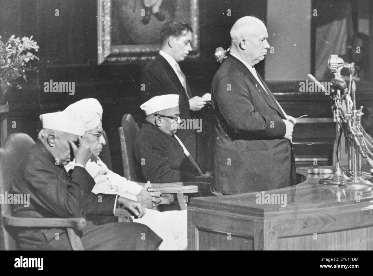 Shri jawaharlal nehru Black and White Stock Photos & Images - Alamy