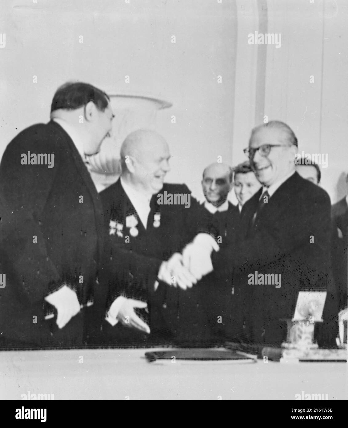 TRIPLE HANDSHAKE AFTER THE SIGNING OF A USSR ITALIAN AGREEMENT SOVIET ...