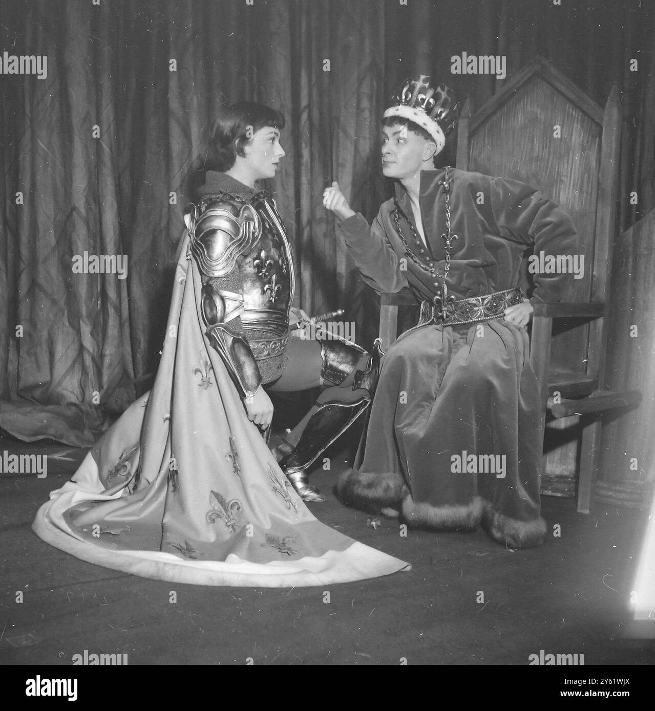 BARBARA JEFFORD AND ALEC MCCOWEN DURING REHEARSALS FOR SAINT JOAN 8 ...