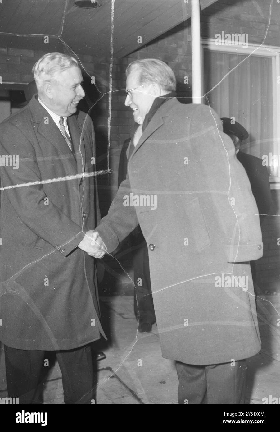 THE DUKE OF WELLINGTON ( LEFT ) SHAKING HANDS WITH DR A SURKOV DURING ...