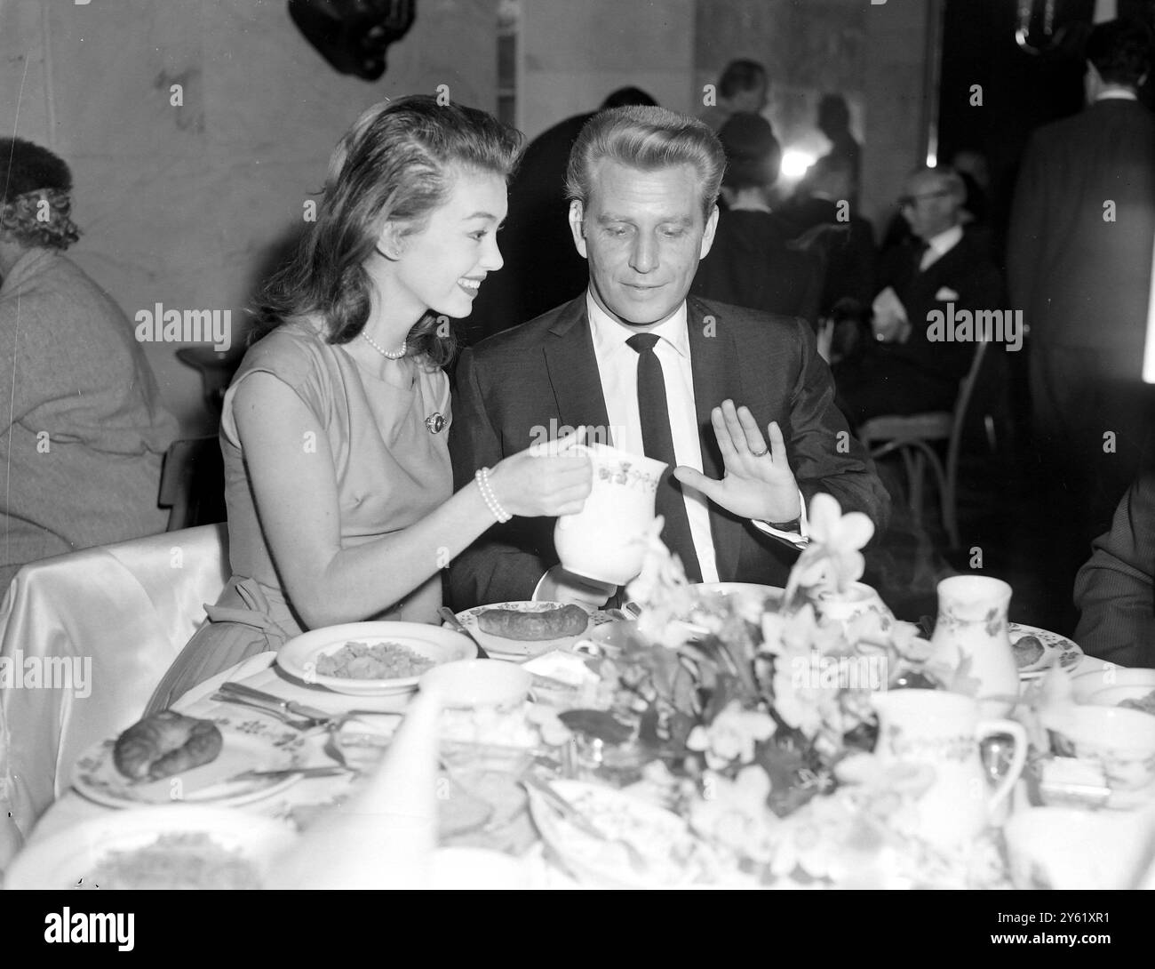 JACKIE RAY AND HIS WIFE JANETTE SCOTT HAVE BREAKFAST AT THE SAVOY HOTEL ...