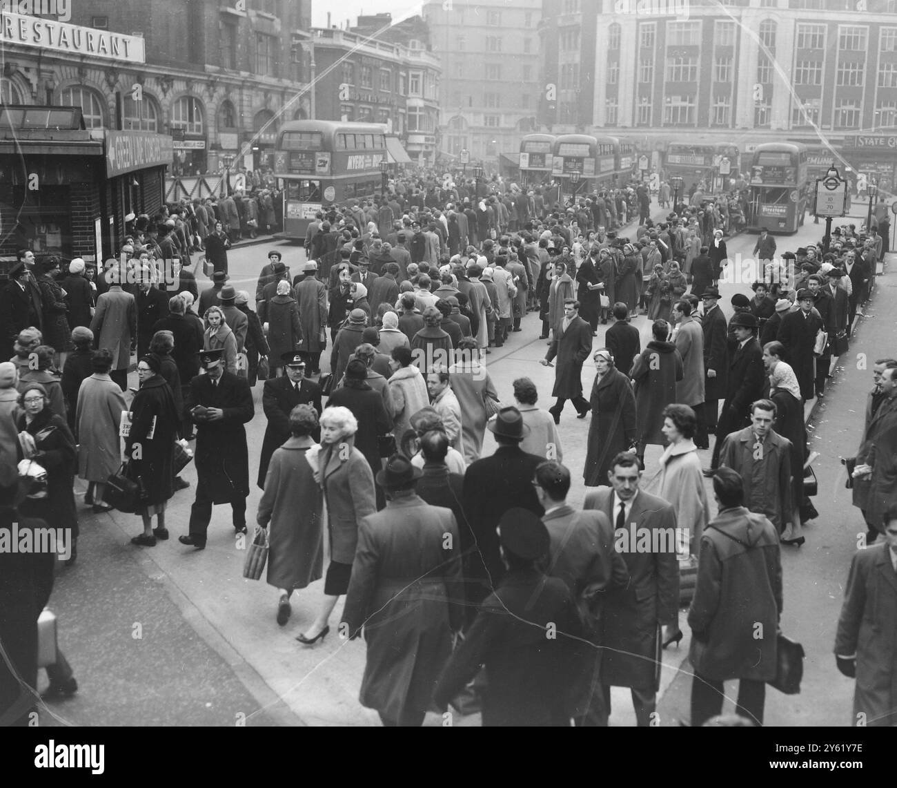 Queue of buses Black and White Stock Photos & Images - Alamy
