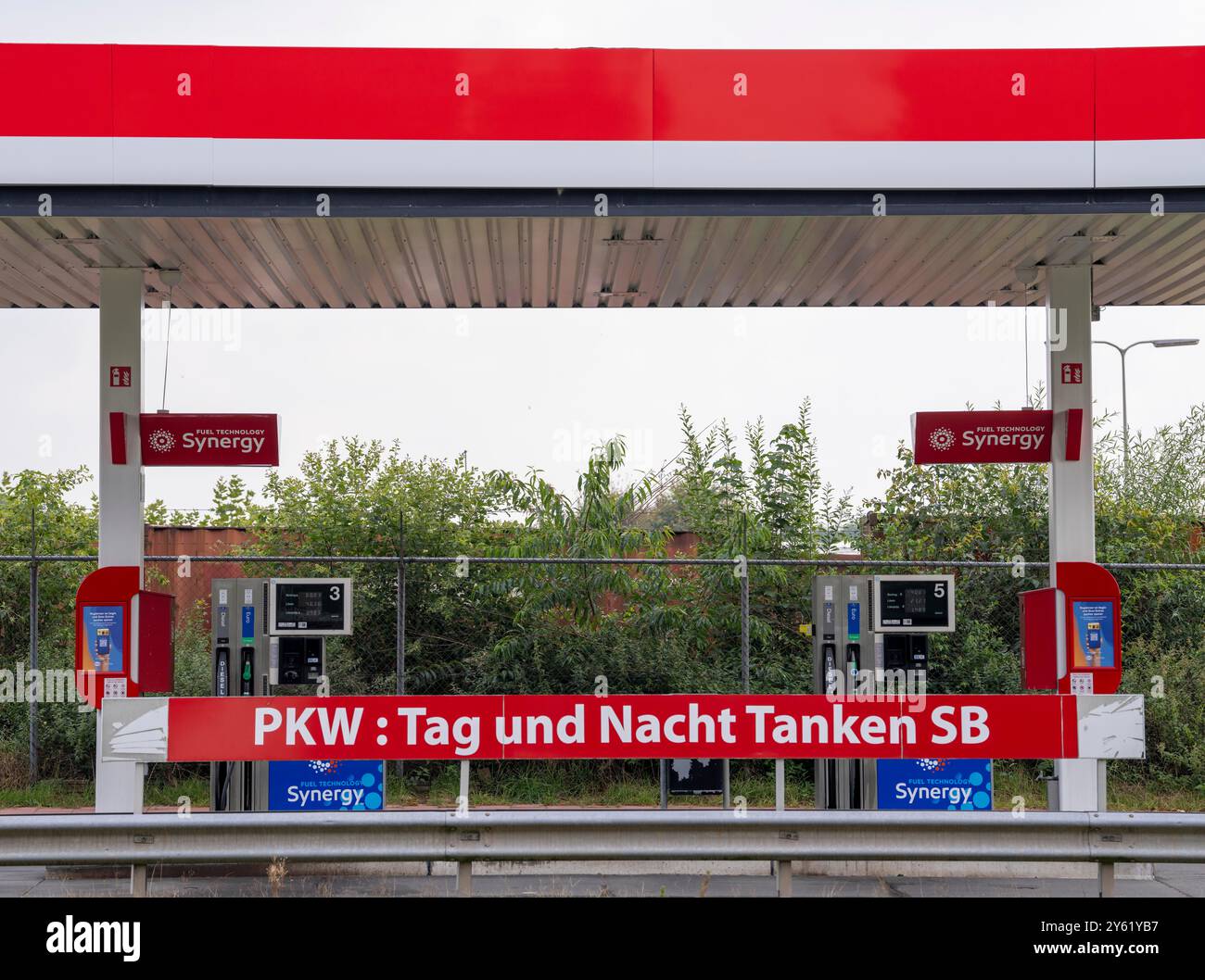 Self-service filling station for cars, open 24 hours a day, around the ...