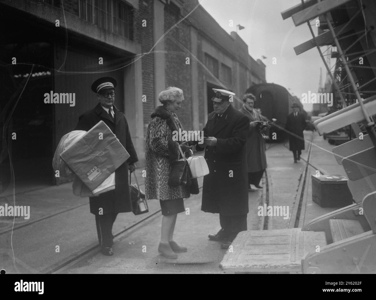 LADY KITTY CRANE 28 JANUARY 1960 Stock Photo - Alamy