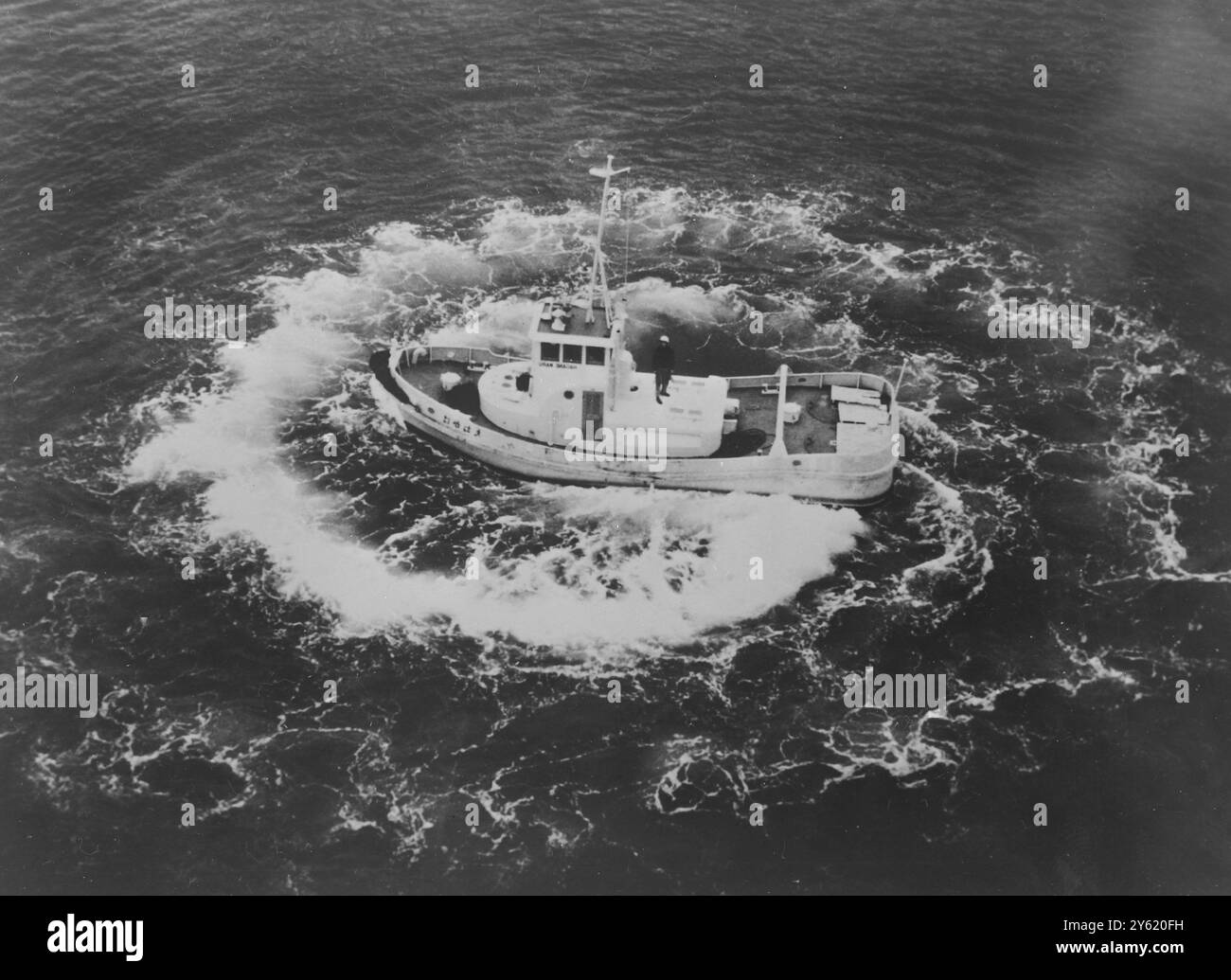 TROCHOIDAL PROPELLERED TOWBOAT HAGANE MARU 26 JANUARY 1960 Stock Photo ...