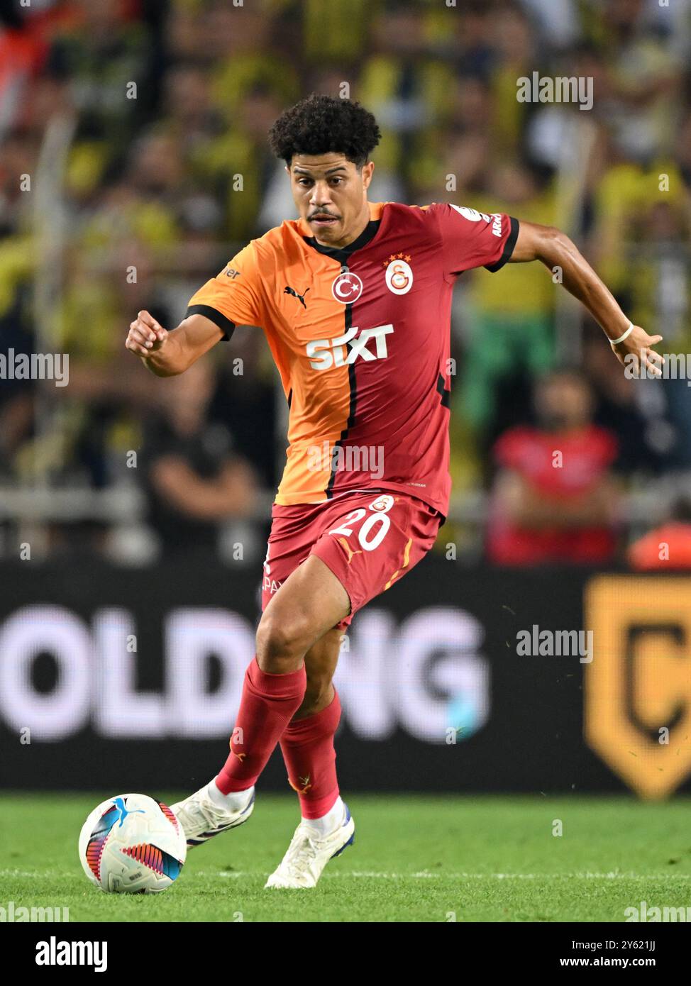 ISTANBUL - Gabriel Sara of Galatasaray SK during the Turkish Superlig ...