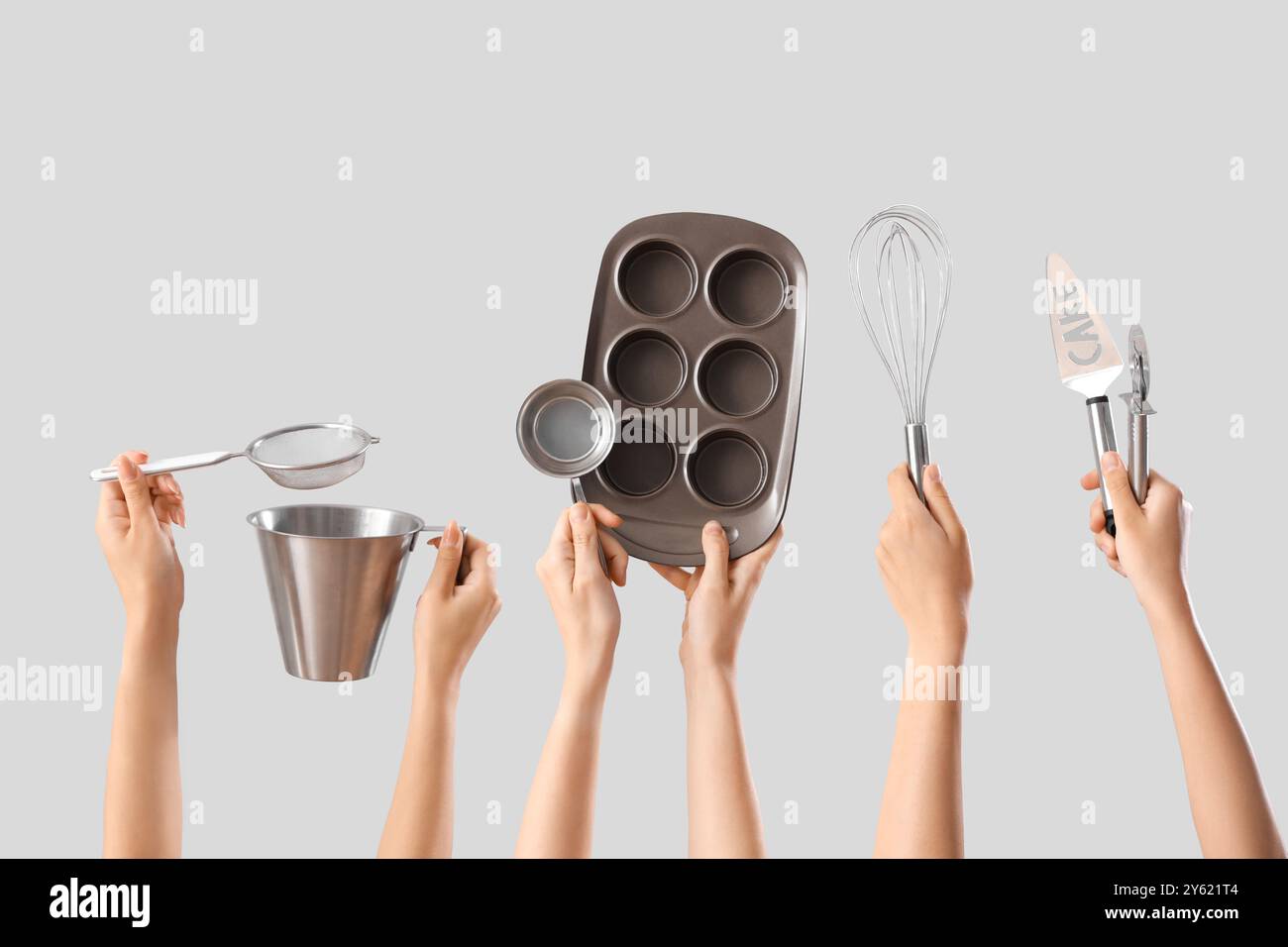 Female hands baking forms hi-res stock photography and images - Alamy