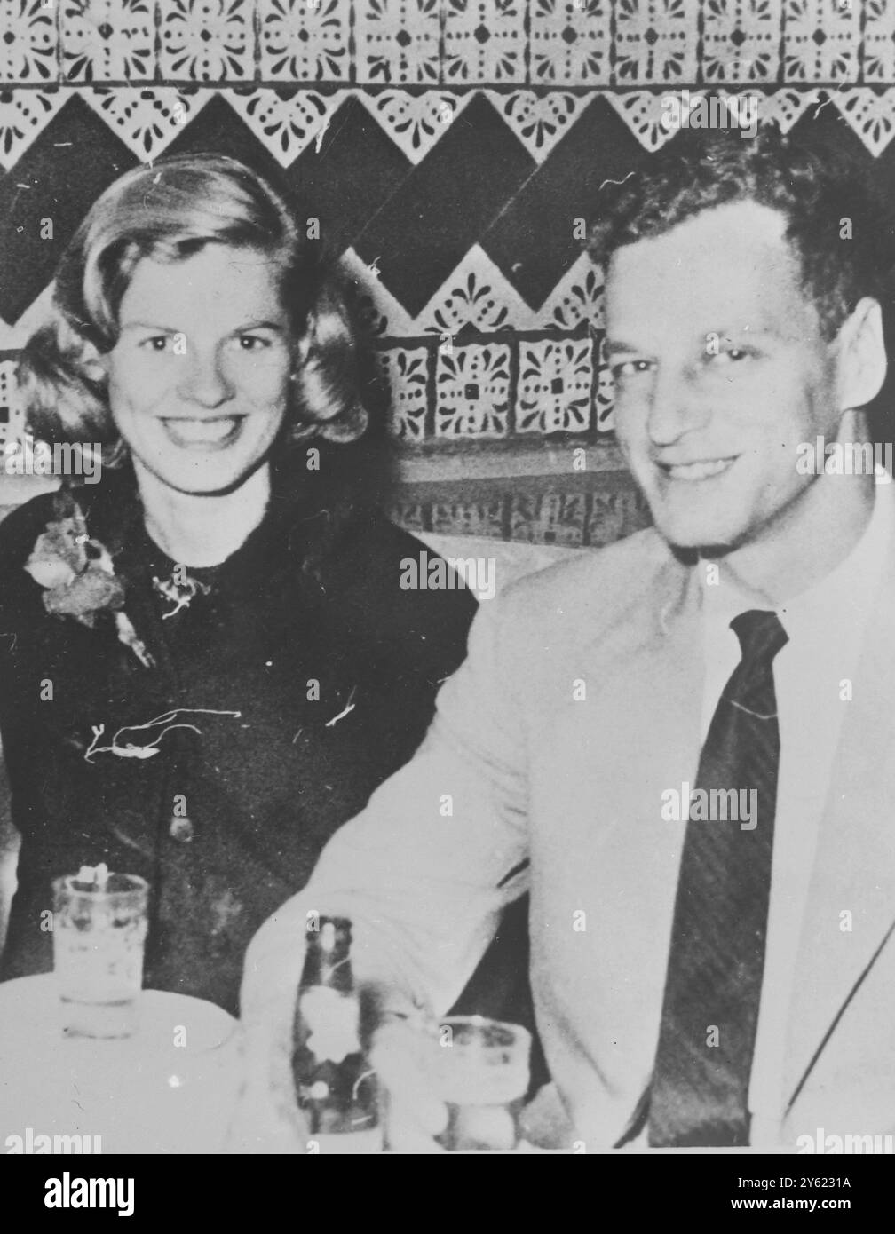 JULIAN ANDREW FRANK WITH HIS WIFE JANET A SUSPECT TO A PLANE CRASH WHICH KILLED ALL PASSENGERS ...