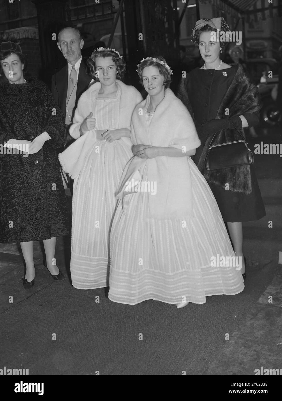 BRIDESMAIDS FOR THE WEDDING OF DAVINA BOWES-LYON 14 JANUARY 1960 Stock ...