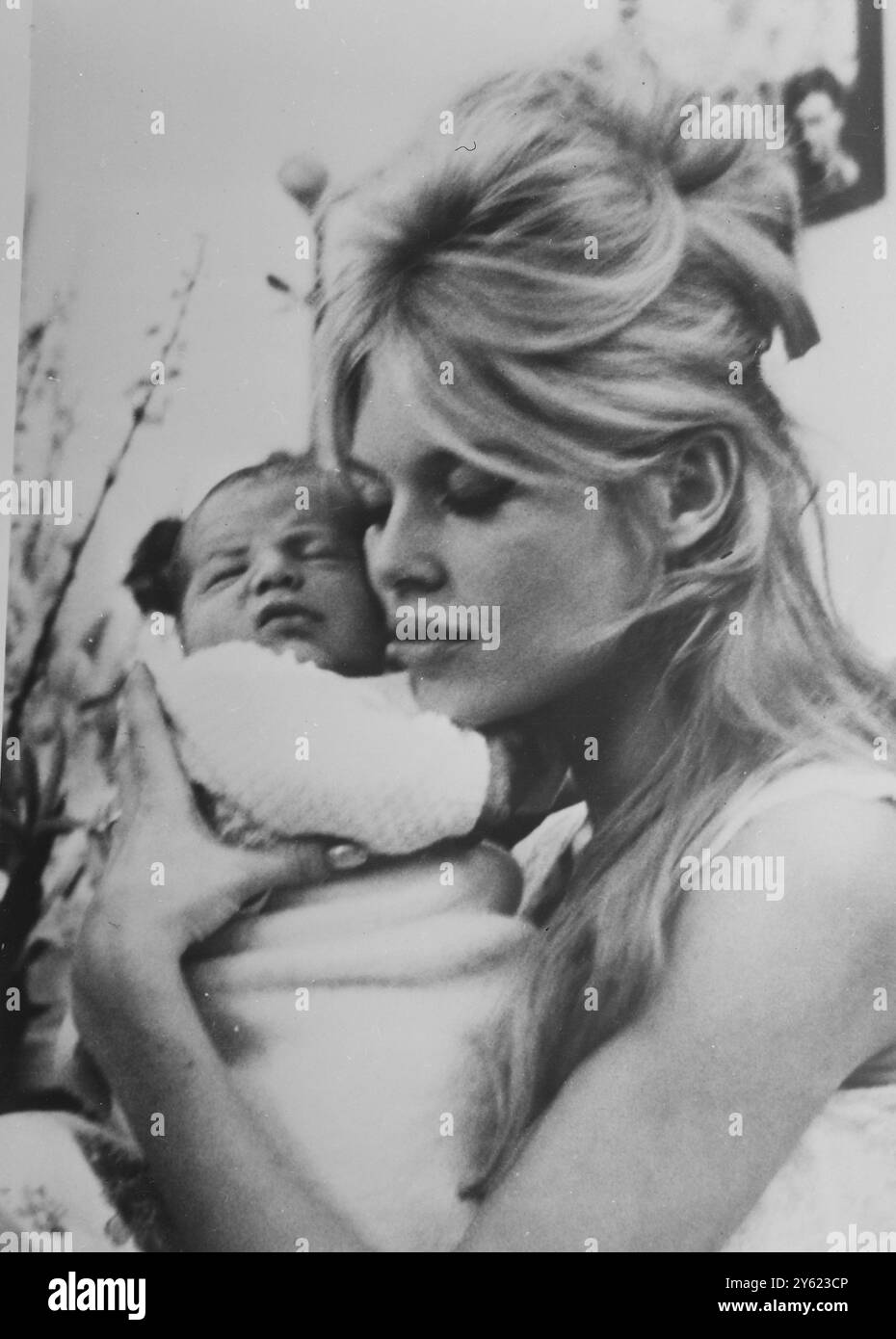 FIRST PICTURE OF NICHOLAS JACQUES CHARRIER IN THE ARMS OF BRIGITTE ...