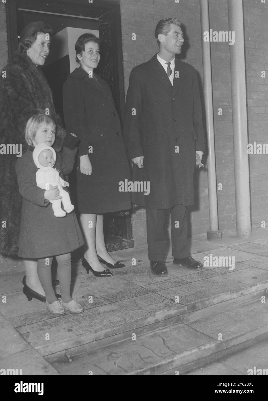 PRINCE GEORGE AND PRINCESS SOPHIA WITH THEIR DAUGHTERS PRINCESS ...