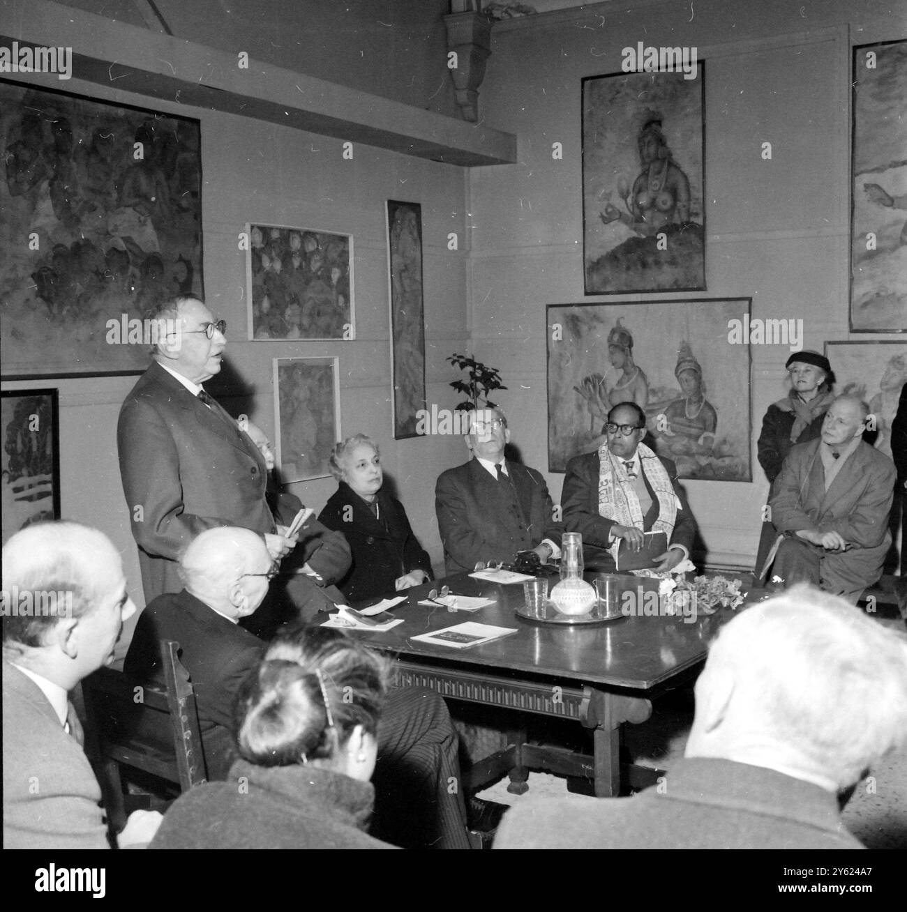 INDIAN ARTIST MR MUKUL DEY SHOWS E M FORSTER SOME EXAMPLES OF HIS WORK ...