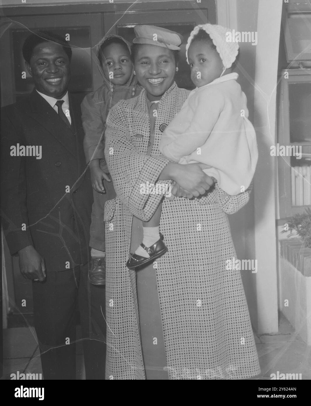 NIGERIAN MINISTER MATTHEW MBU WITH HIS WIFE KATHERINE AND THEIR TWO ...
