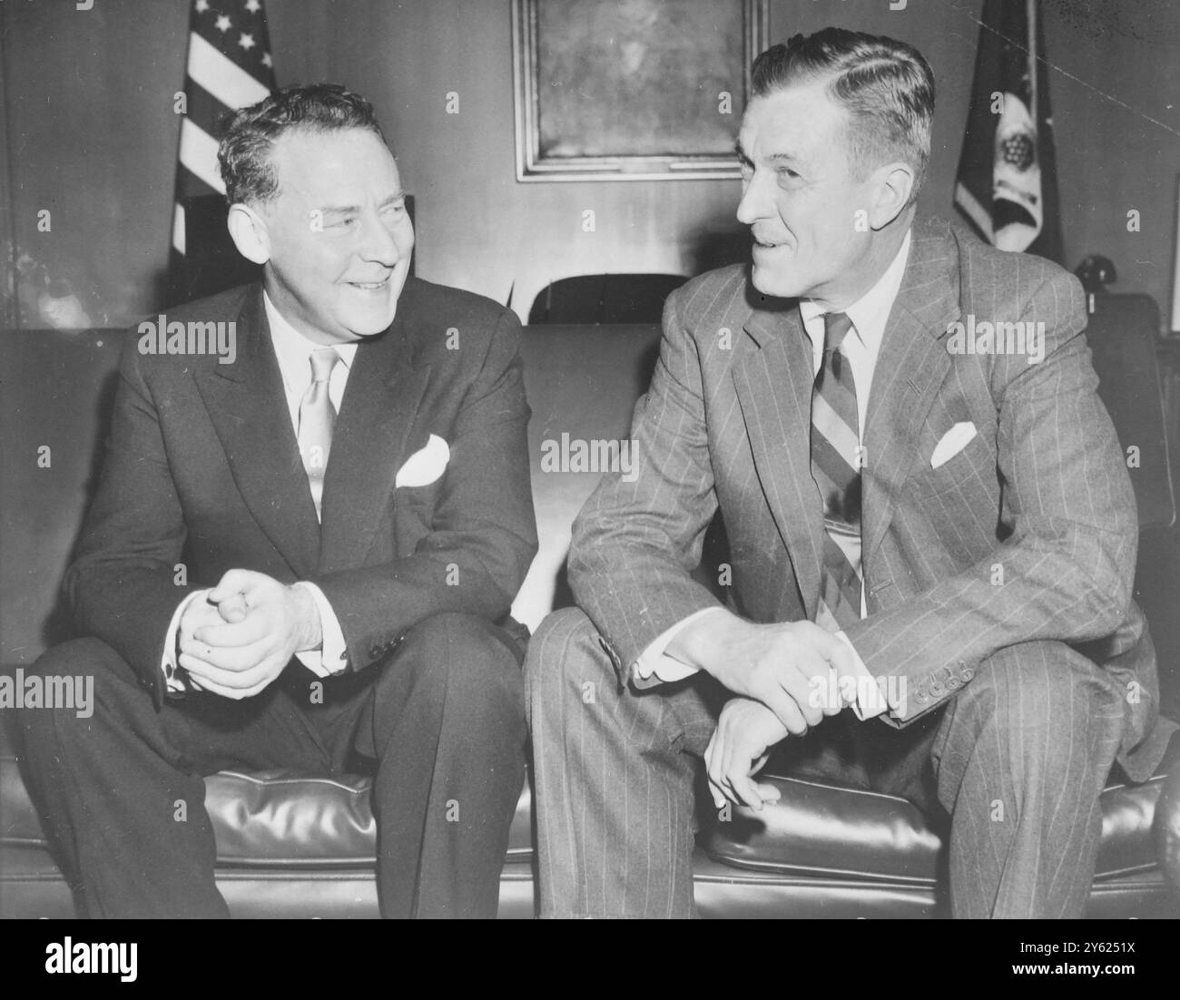 HUGH GAITSKELL ( LEFT ) WITH LIVINGSTON MERCHANT 5 JANUARY 1960 Stock ...
