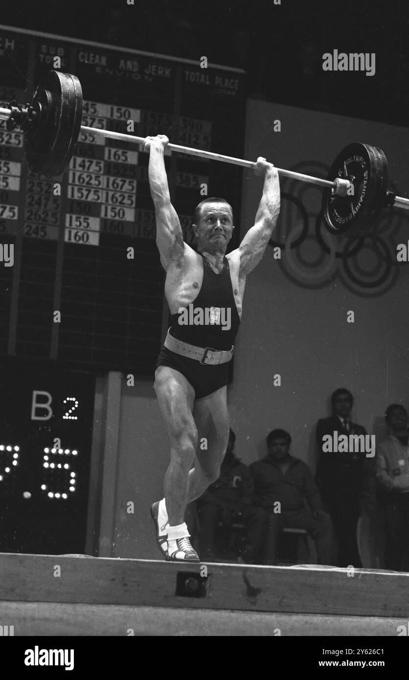 Waldemar Baszanowski of Poland lifts 167.5 kg in clean and jerk event ...