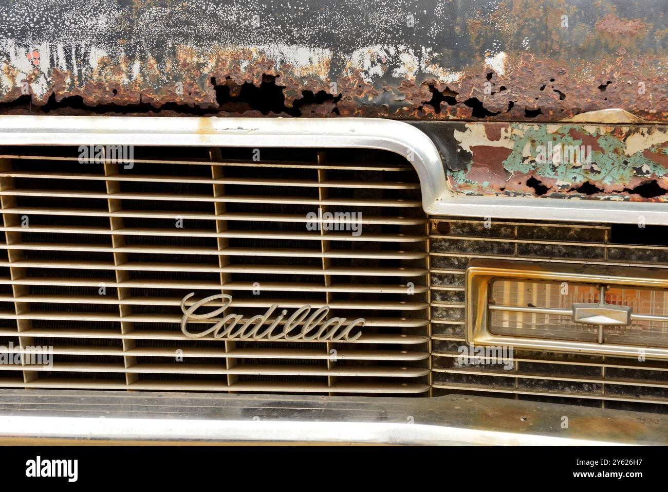 Rusty old Cadillac front radiator detail Stock Photo - Alamy
