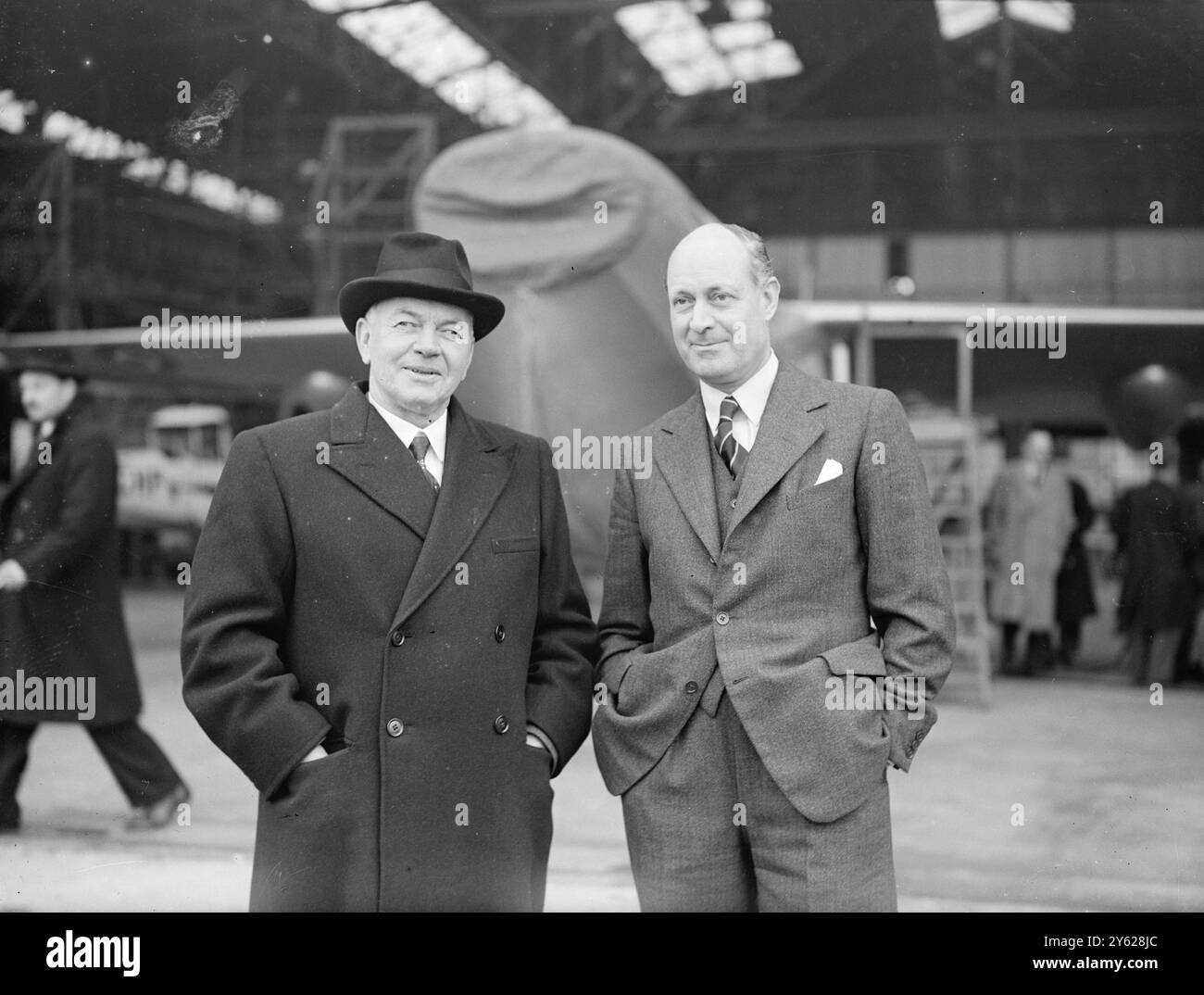 The greatest flying - boats ever to be built in Britain are slowly ...