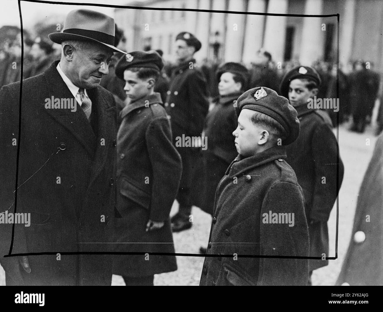 Mr shinwell hi-res stock photography and images - Alamy