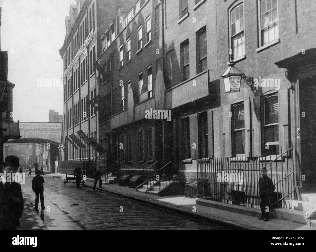 ARCHIVE BOX 6 ARC 0180 Reference: 001479 STEPNEY CAUSEWAY DATE : C 1910 ...