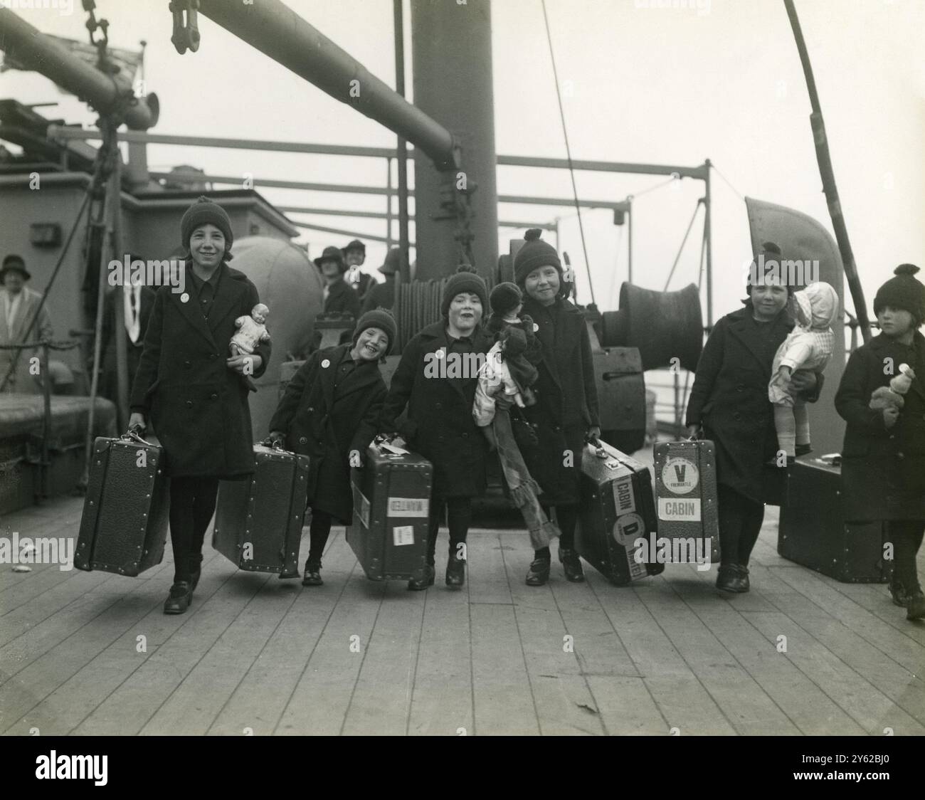 1920s london dock hi-res stock photography and images - Alamy