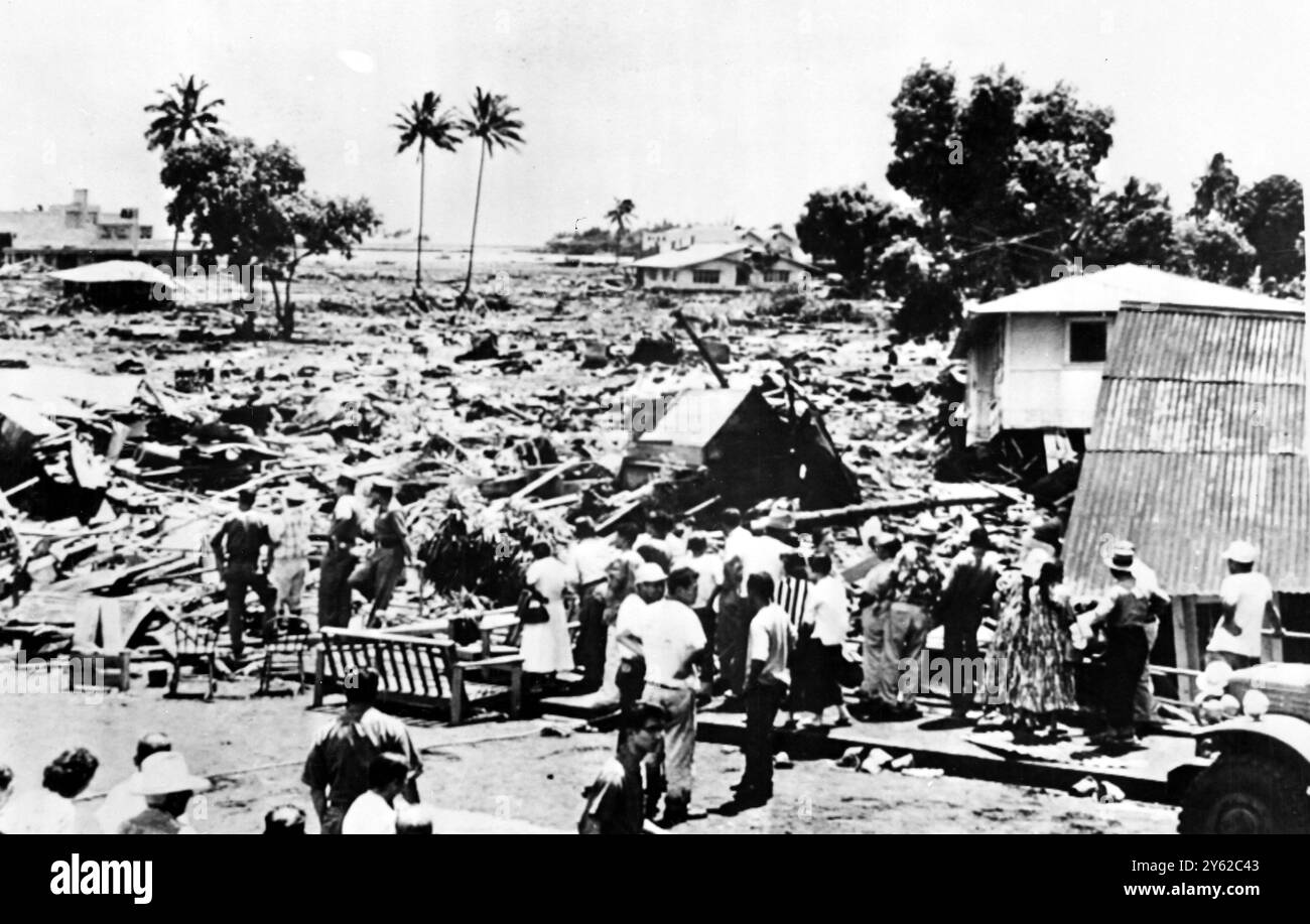TIDAL WAVE HILO WRECKED CAUSED THROUGH EARTHQUAKE CHILE 24 MAY 1960 ...