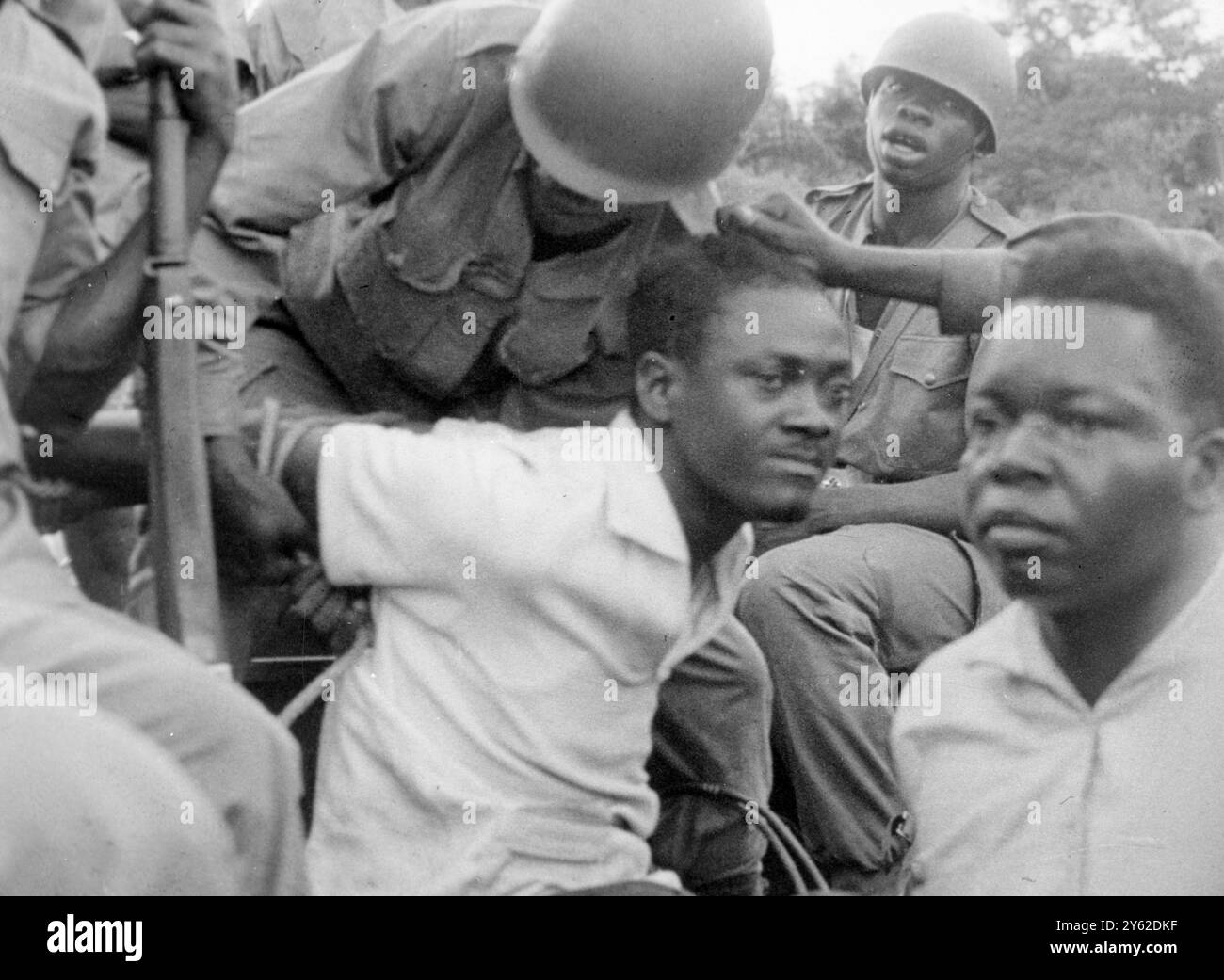 Leopoldville : A group of snarling soldiers of Colonel Mobutu ' s ...