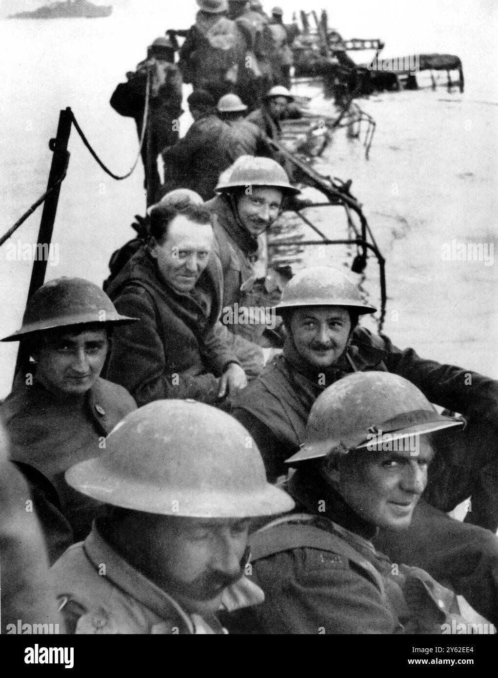Dunkirk 1940 Black and White Stock Photos & Images - Alamy