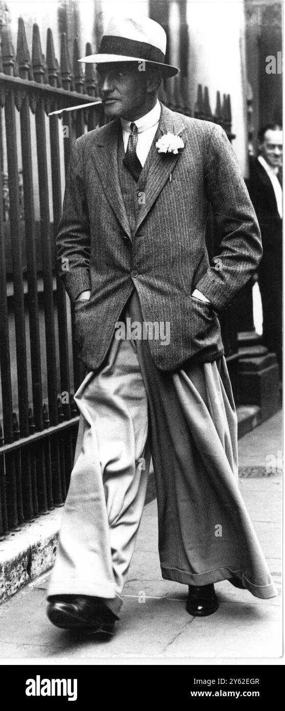 University aesthetes adopted flapping flowing grey flannel trousers ...