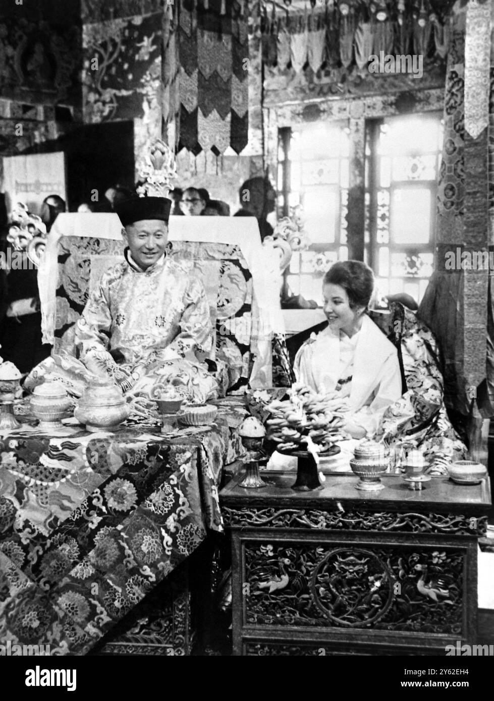 21 MARCH 1963 THE WEDDING CEREMONY OF AMERICAN SOCIALITE, HOPE COOKE ...