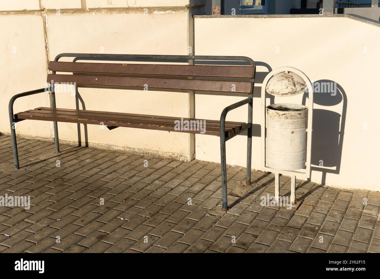 resting pattern bench wood rest architecture texture shadow sunlight ...