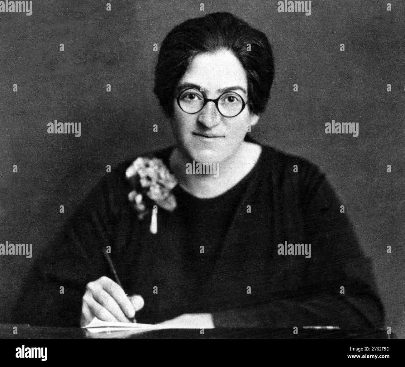 Dr marion phillips hi-res stock photography and images - Alamy