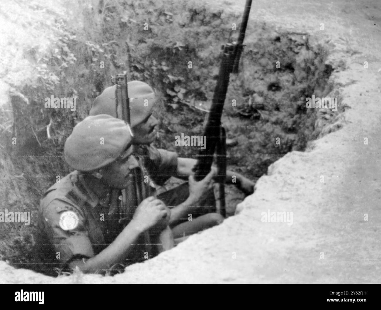 UN TROOPS INDIAN UN TROOPS DURING ATTACK BY KATANGESE ELISABETHVILLE 7 ...