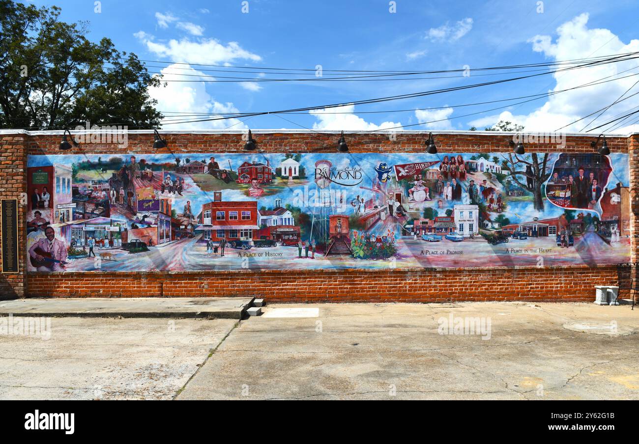 Raymond, Mississippi Town Mural Stock Photo - Alamy