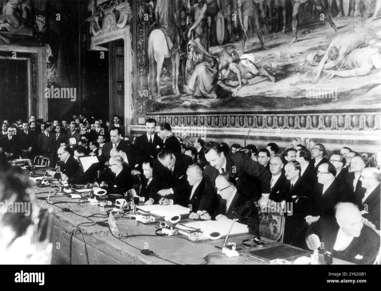 1957 christian pineau Black and White Stock Photos & Images - Alamy