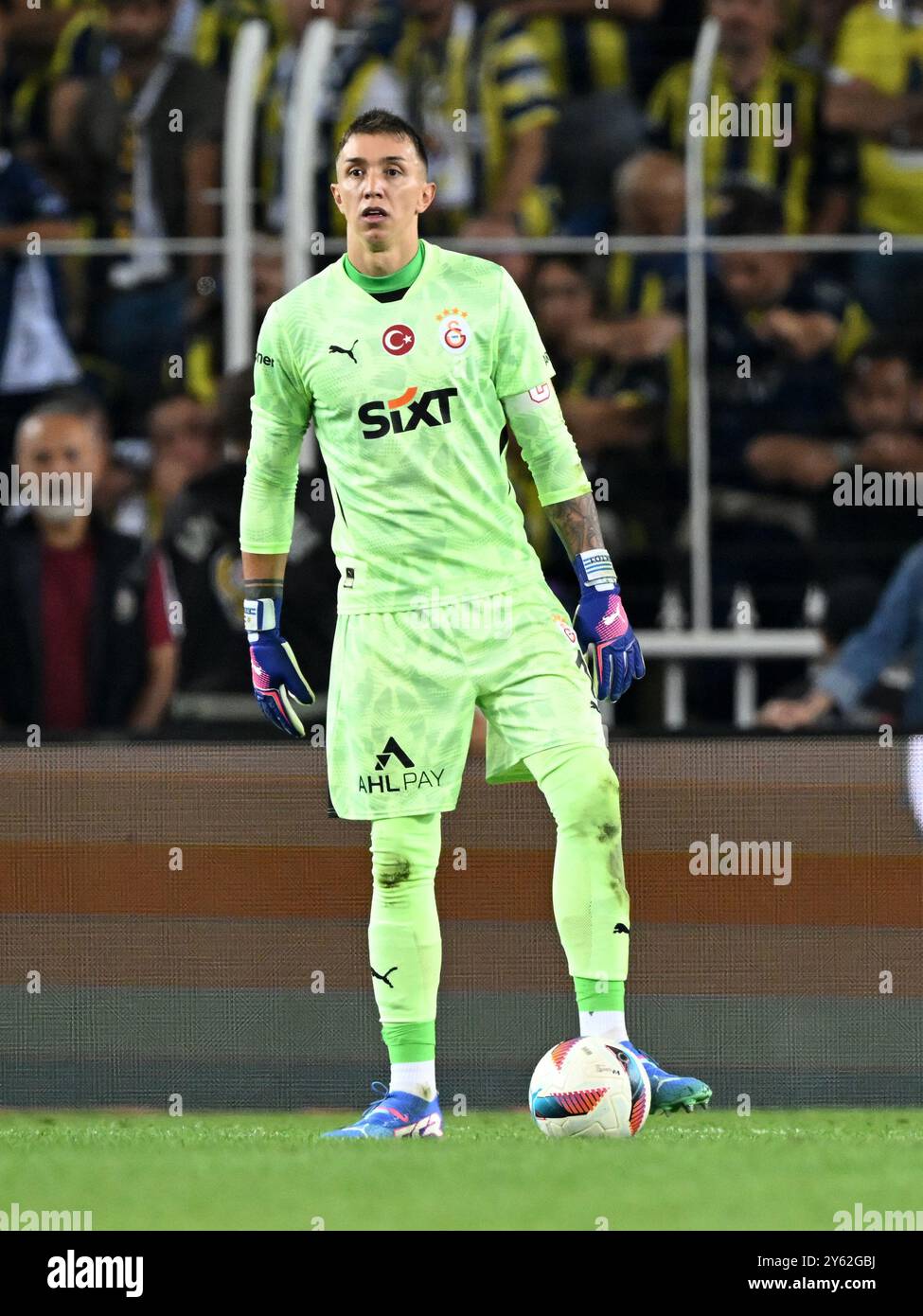 ISTANBUL - Galatasaray SK goalkeeper Fernando Muslera during the ...