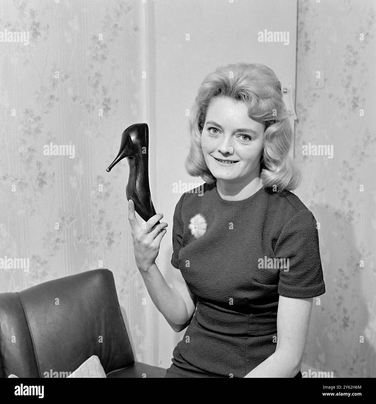 Mrs Jean WoodPC's wife helps in fight with a shoe 20 April 1965 Stock ...