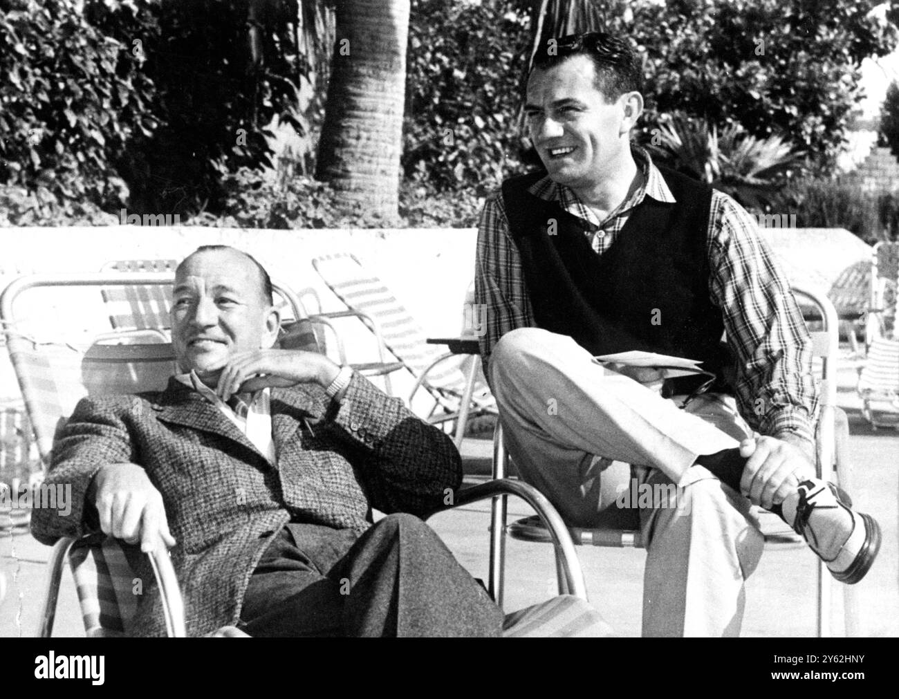 Knighted 1973 hi-res stock photography and images - Alamy