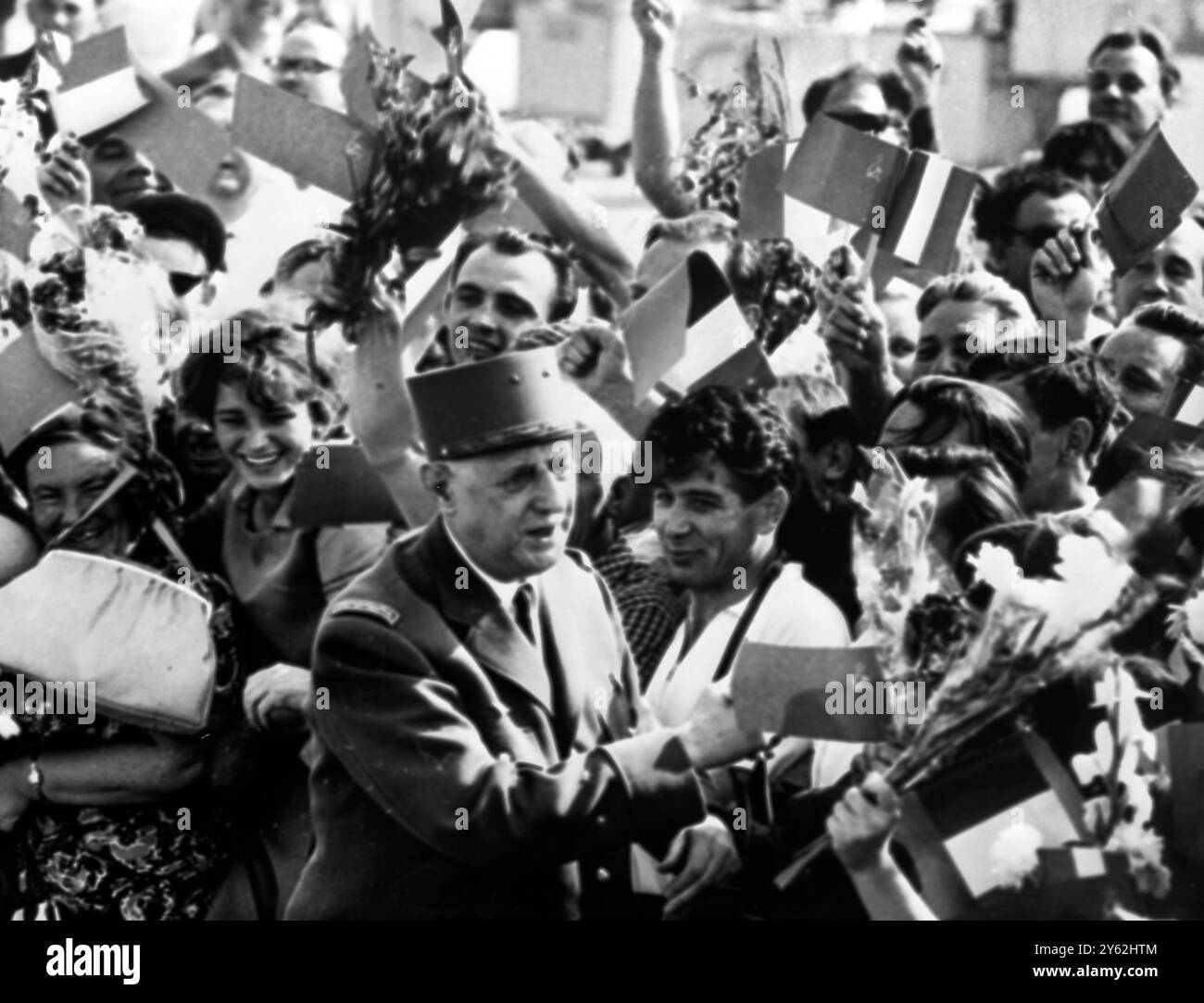 French President Charles de Gaulle pictured here receiving an ...